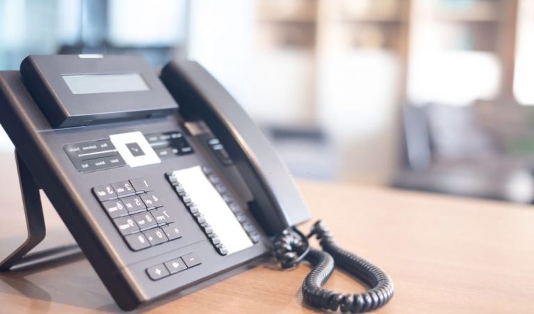 3CX VoIP Phone System: SPARK's Guide to Cost Savings in 2025